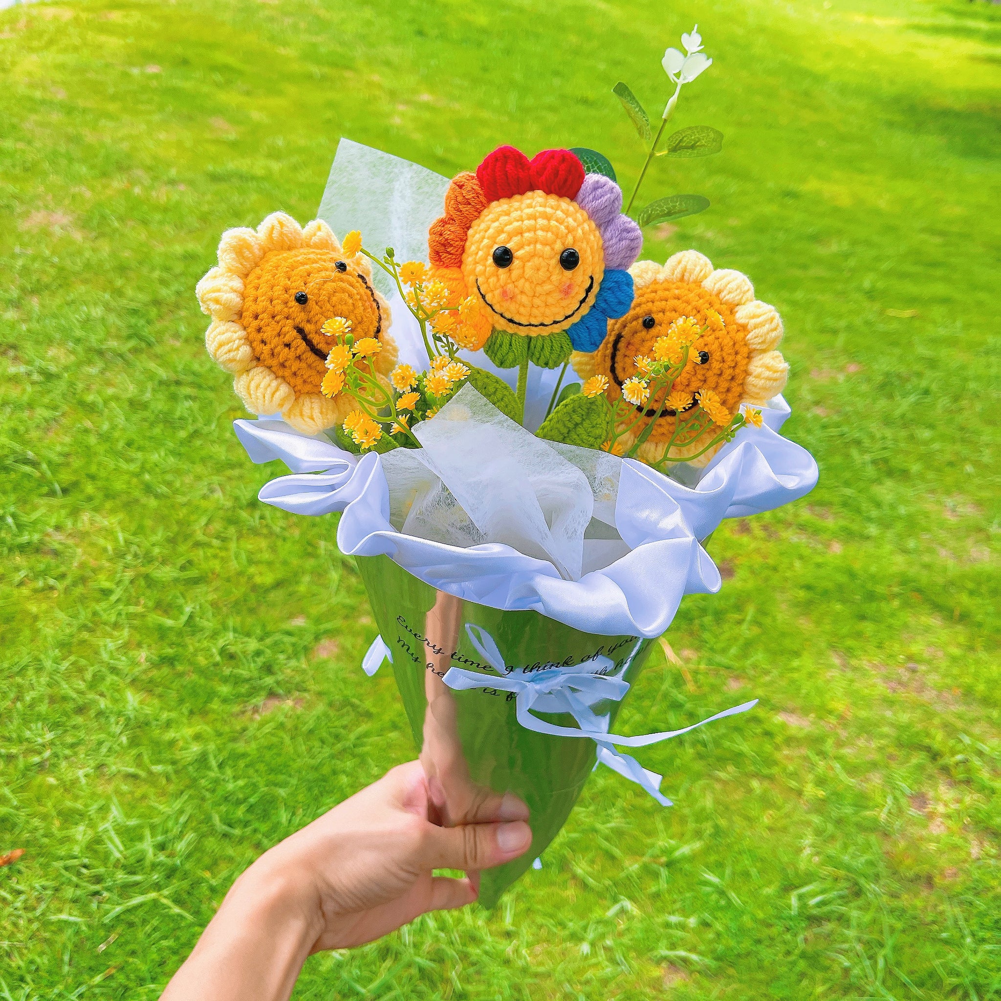 Crochet Smiling Sunflower Bouquet Set - Colorful Smiling Face ...