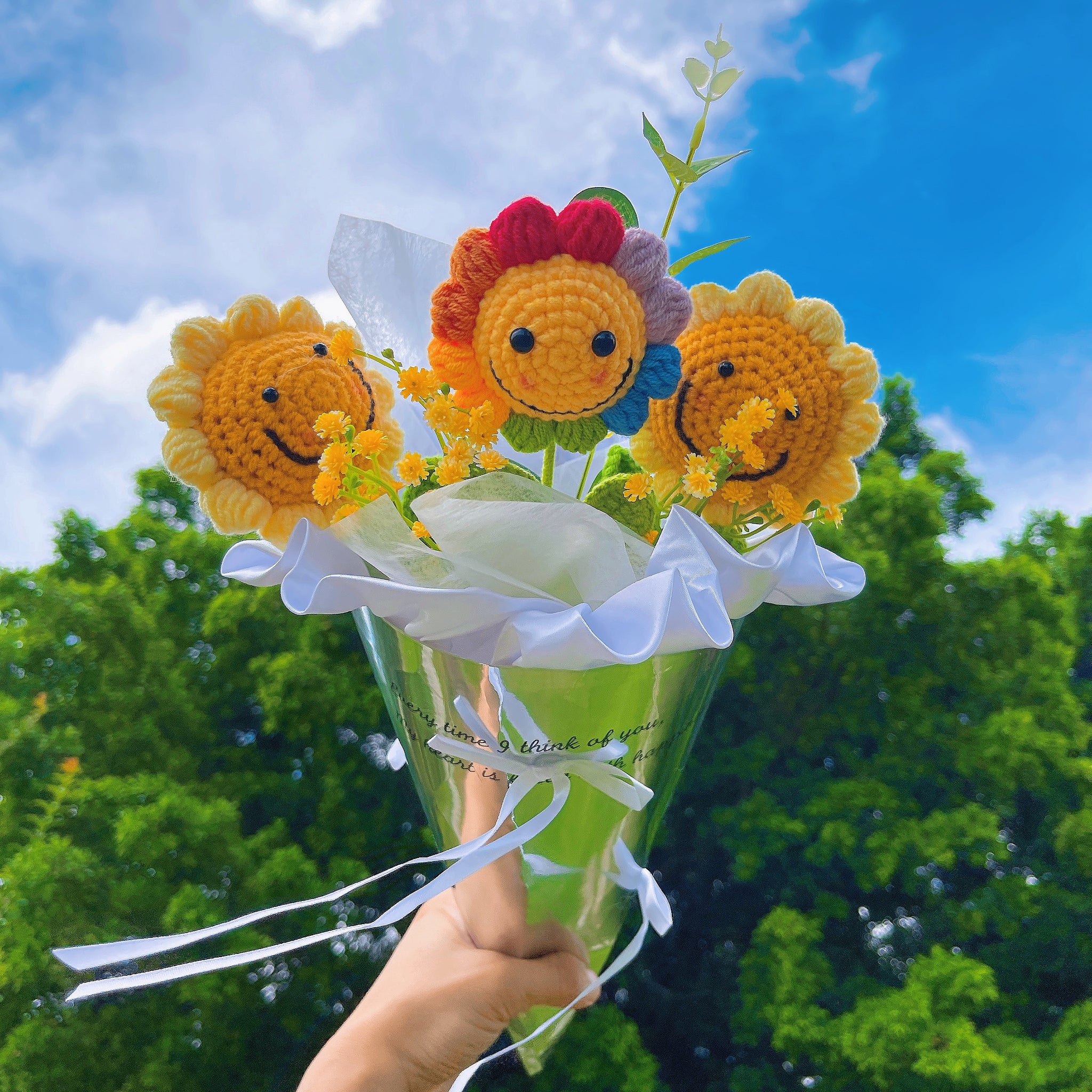 Crochet Smiling Sunflower Bouquet Set - Colorful Smiling Face ...
